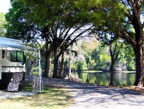 Riverside Lodge Cabins & RV Resort | Discover Crystal River